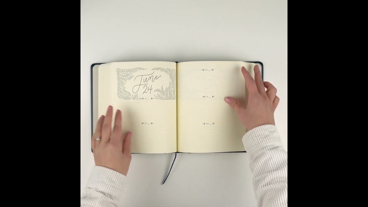 Marian Blue - One Thing I Ask 5-Year Prayer Journal