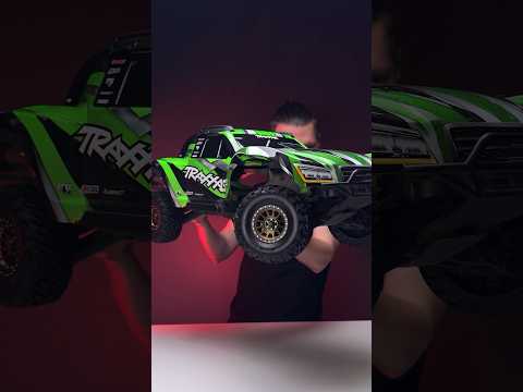 Easy assembly & installation of the new Pro Scale aluminum wheel system from Traxxas for Maxx Slash