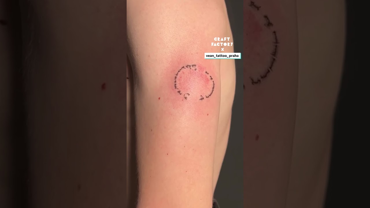I got a tattoo of my boyfriends bite mark 😲