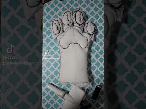 Making fursuit paws for my cat fursuit!(part 5?) OwO #furry #furcon #cosplay #furs #costume #fursuit