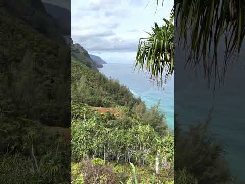 EPIC VIEW FROM KALALAU TRAIL KAUAI HAWAII