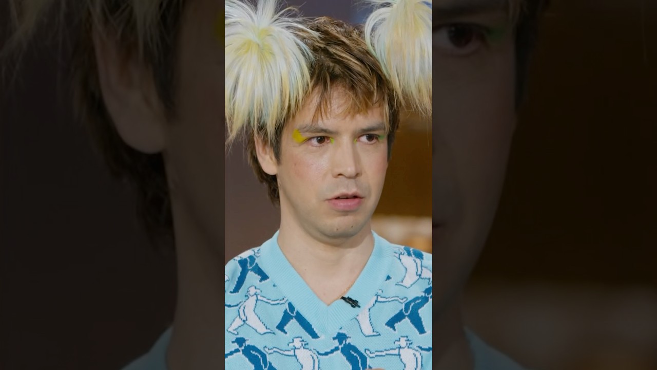 Dems and Republicans want us to think they're blue and red, but Julio Torres knows their true colors