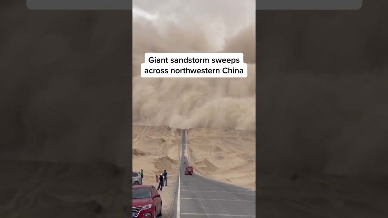 Giant #Sandstorm Sweeps Across Northwestern China