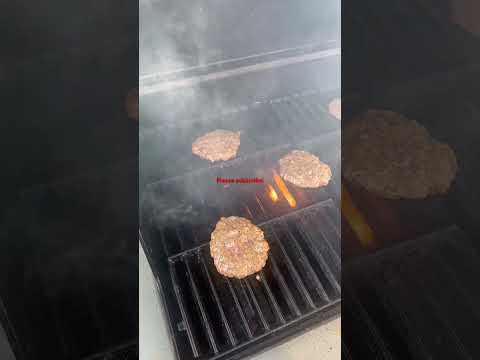 Burgers on the Grill! #webergrill #grilling #bbq #burgers #summer #giveaway #cooking
