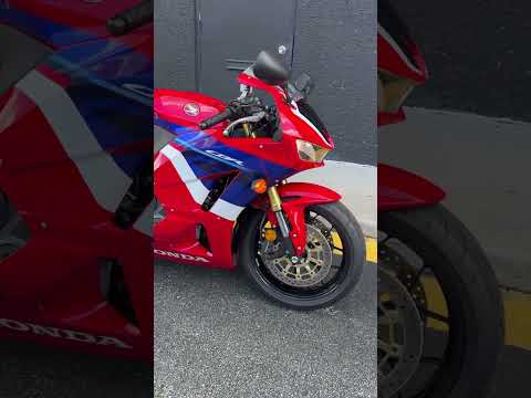 2024 Honda CBR600RR Red