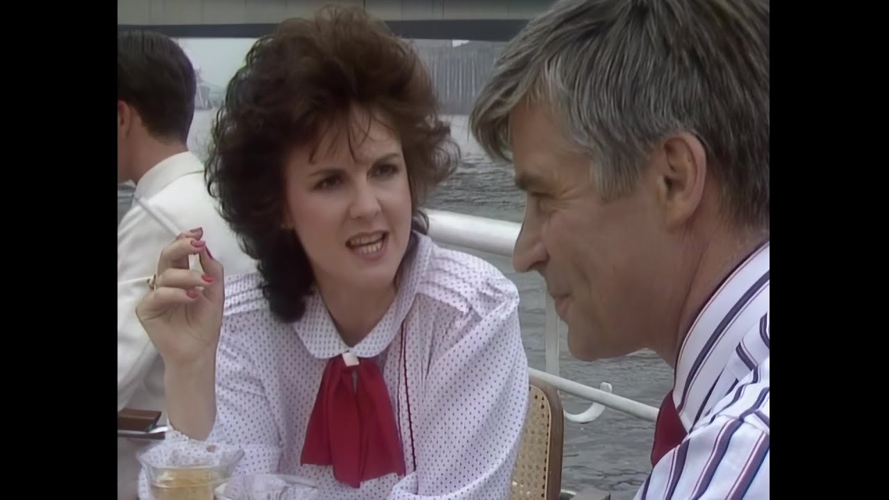 Secrets (1080p) st. John Castle, Barbara Kellerman, Clifford Rose, Gwen Taylor