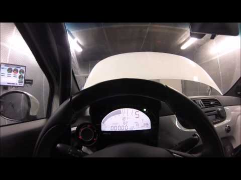 G-TECH Abarth 500 mit MXL 2 Dashboard