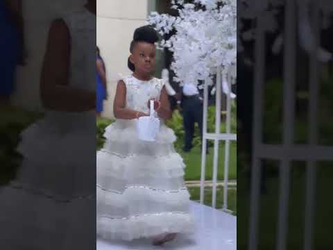 Cute flower girl 😍😍 she is taking her job seriously 🎀