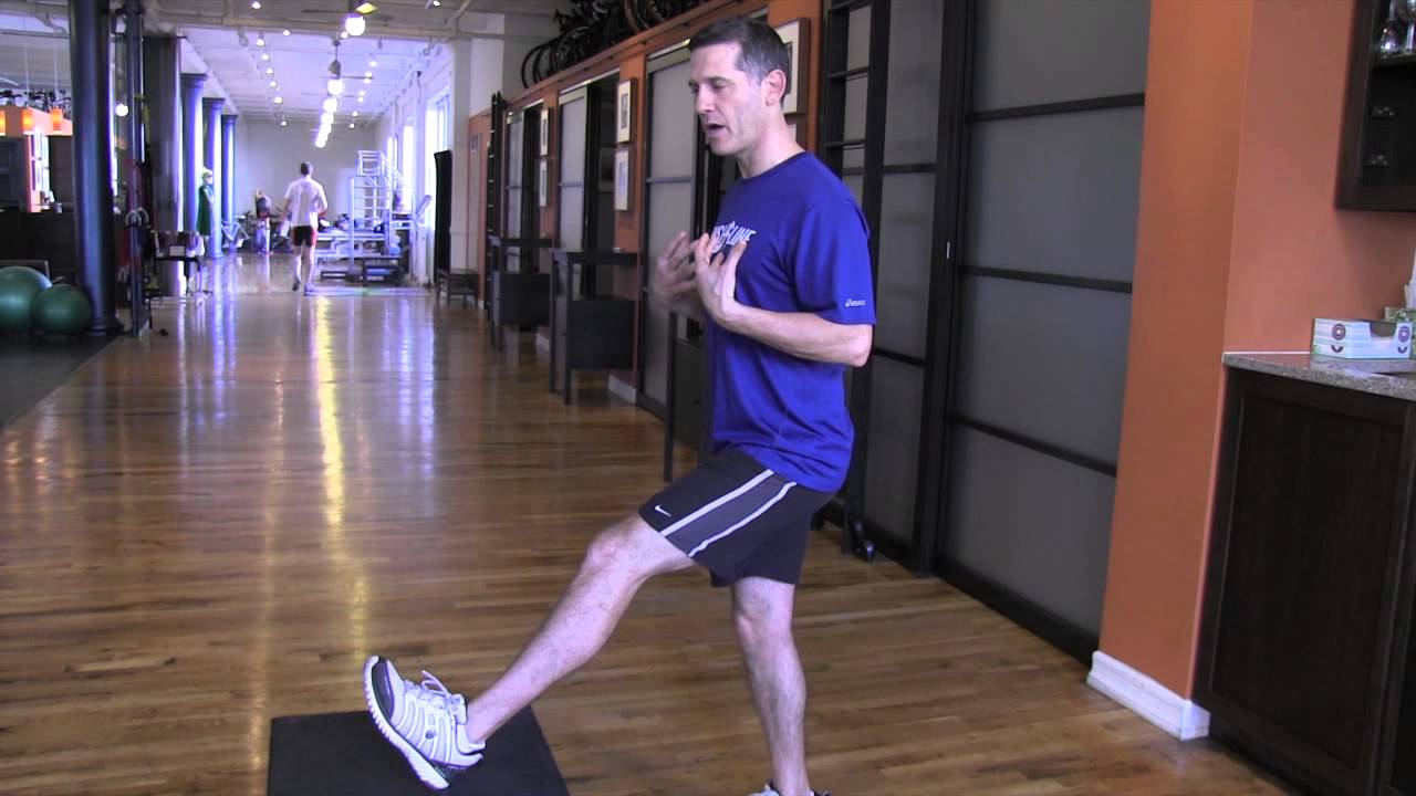 3D Dynamic Hamstring Stretch