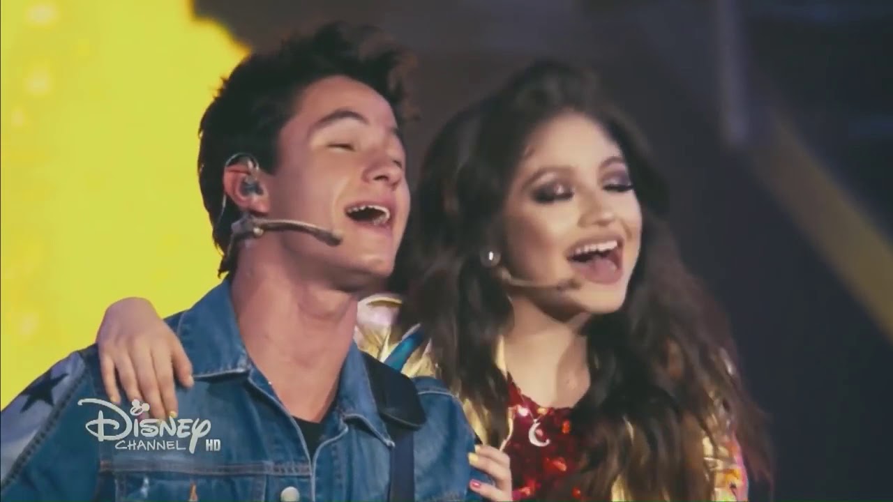 #11 Soy Luna en Concierto - Valiente versión acústica (Momento Musical)