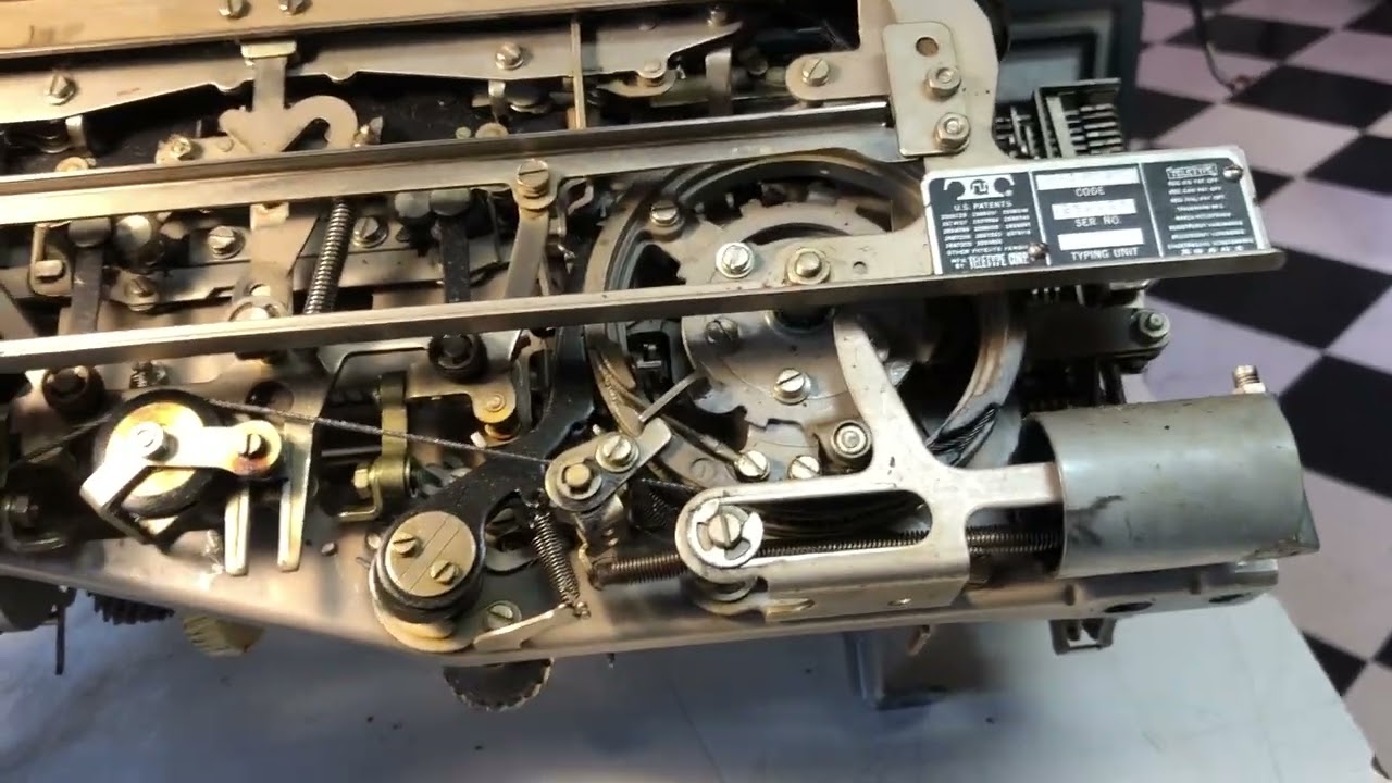 Teletype Model 28KSR initial check-out - Part 2