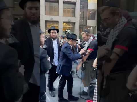 Chabad ENTER Pro Palestine PROTEST to wrap Tefillin on a Jewish Man. #chabad