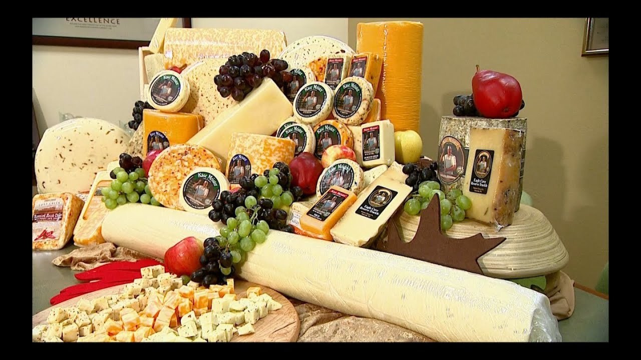 Discover Wisconsin: Travelers Guide to Wisconsin Cheese