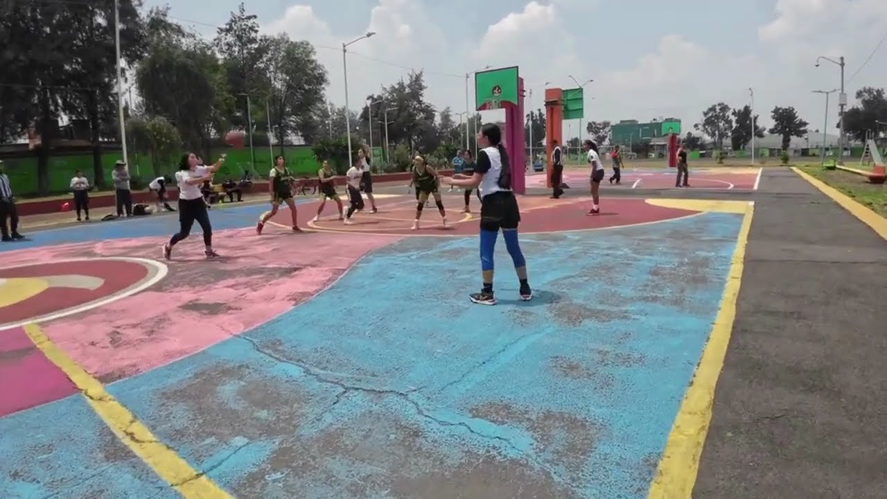 blepers vs vengadores pasarela femenil