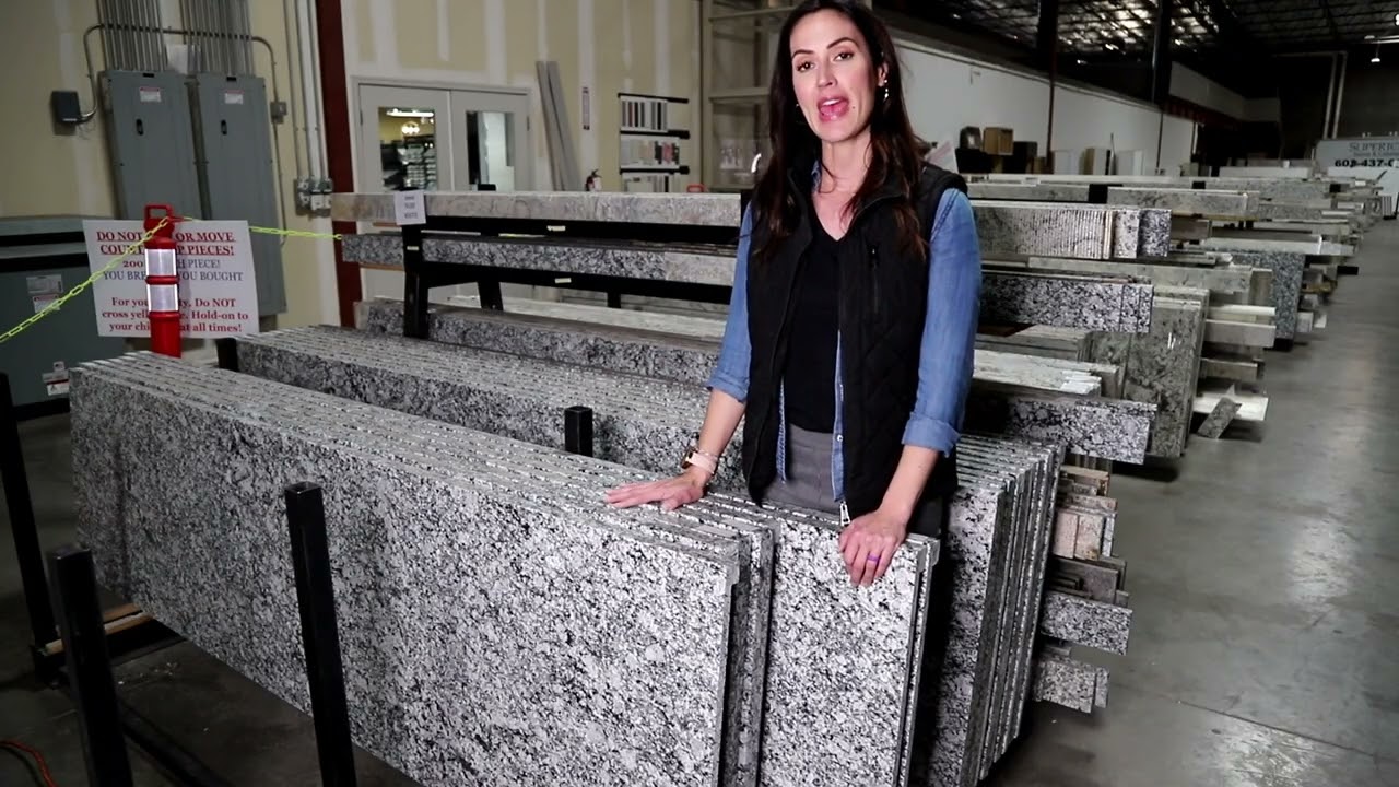 Granite Countertop Color: Surf White