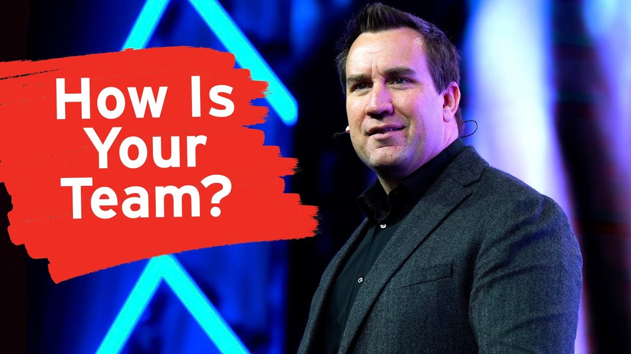 The 3-Question Check-In That Boots Team Collaboration | Teamwork Keynote Speaker David Burkus