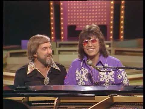 Ronnie Milsap - (I'm A) Stand By My Woman Man/Daydreams About Night Things 1976