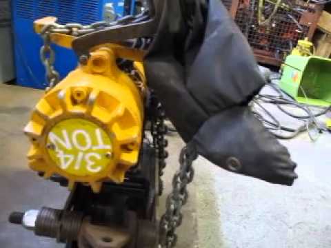 Ingersoll Pneumatic 1 Ton Air Chain Hoist & Trolley 15 Foot Lift Reeve Latch Hook MLK1000