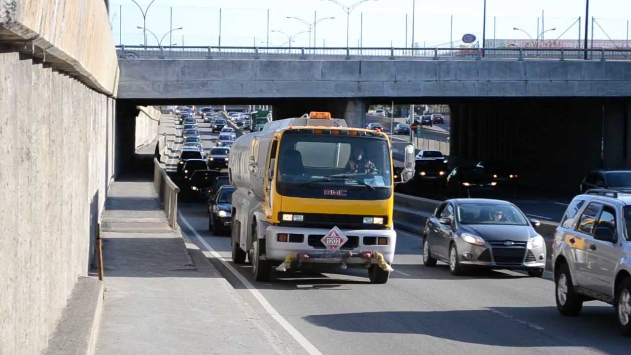 GMC CABOVER TANKER TRUCK IN MONTREAL TRAFFIC