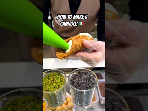 How To Make A Cannoli! 🇮🇹