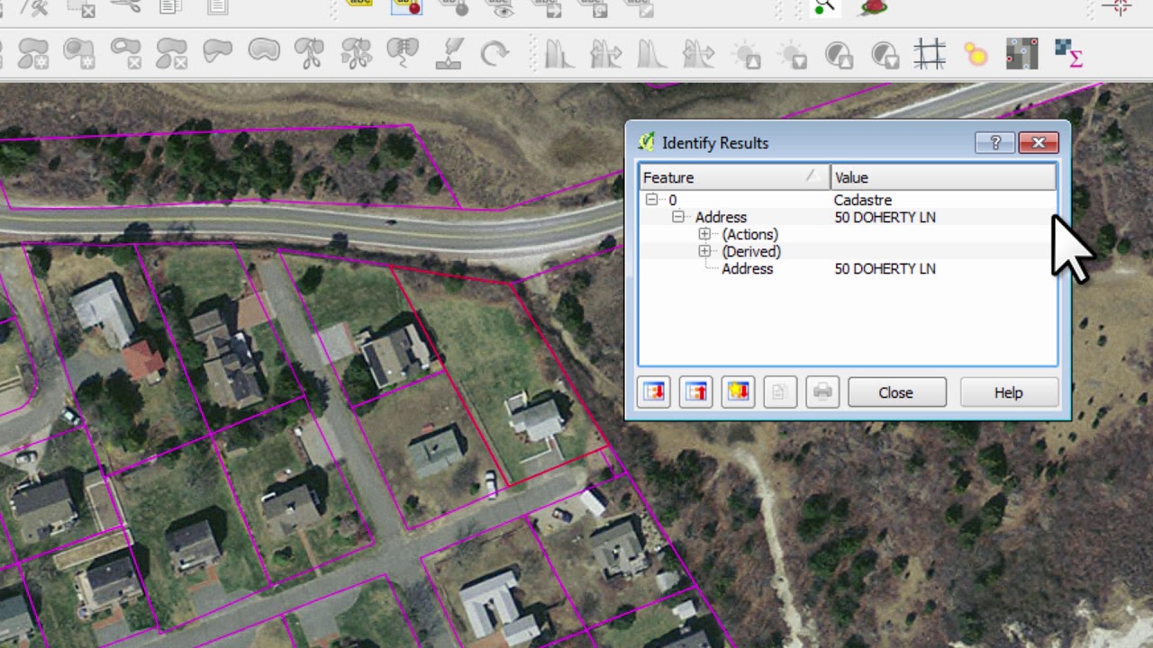 QGIS tutorial part 2: The identify features button (ustep3e )