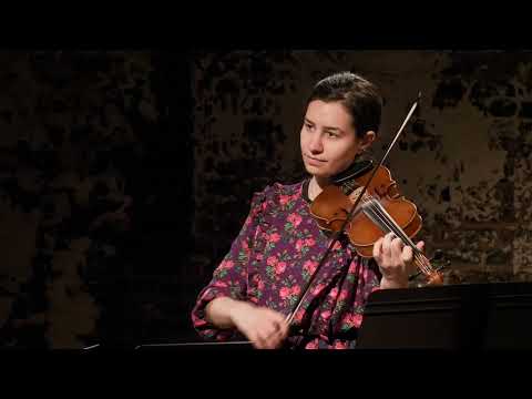 Zoë Aqua plays traditional music from Kalotaszeg/ Țara Călatei, Transylvania, Broad Statements 2025