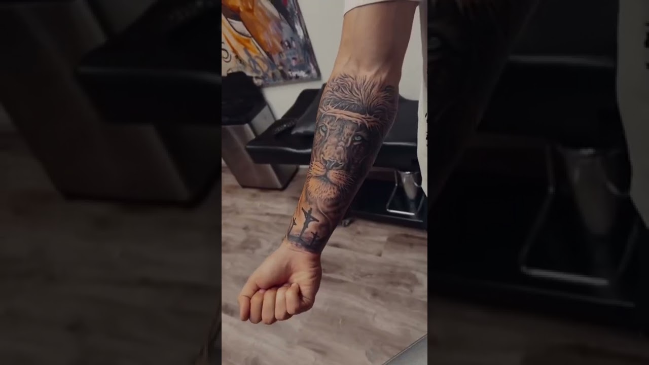 Alex Eubank tattoo