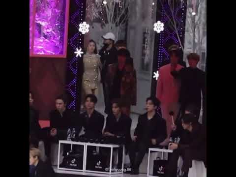 BTS MASS ENTRY IN AWARD SHOW😲😁😘😍👌💜