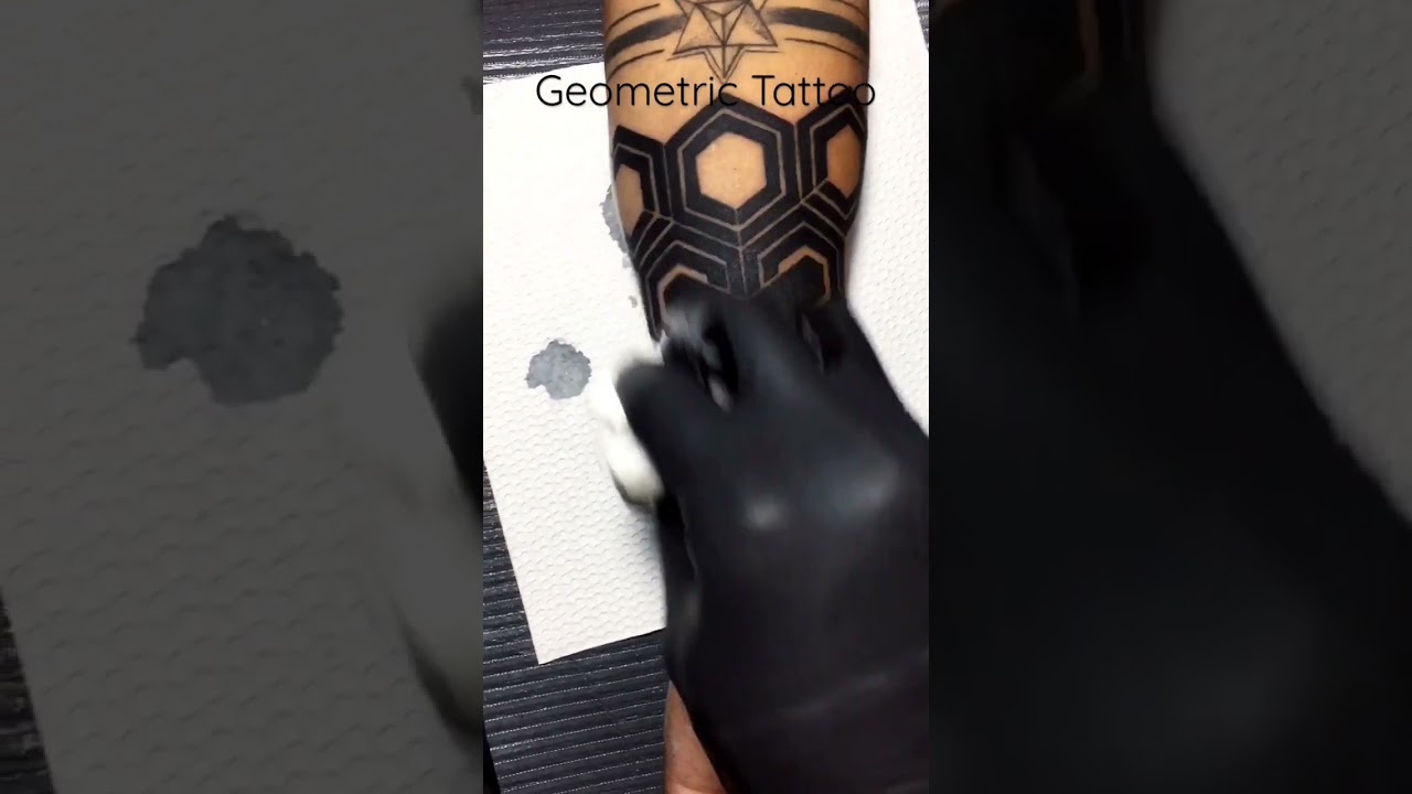 Geometric TattooPart II of Mandala X Geometric tattoo#mandala #geometric #tattoo#nopainnogain