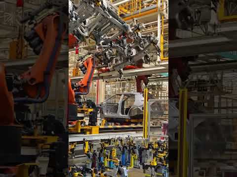 🦾🦾KUKA robot are applied to automotive production line