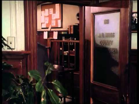 The Dukes of Hazzard - S06E02 "A Baby for the Dukes" (CB radio falls of desk)