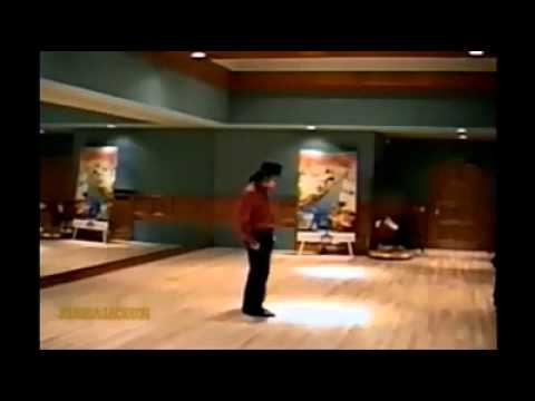 Amazing Clip of Michael Jackson Practicing for a Performance!