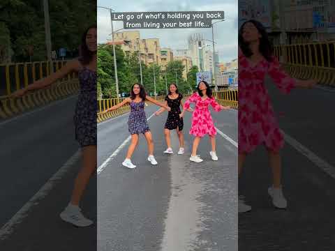 bye bye love #shorts #onewayticket #danceinpublic #shuffledance #trendingshorts #viral #shrutigaud