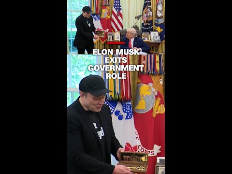 Elon Musk exits government role