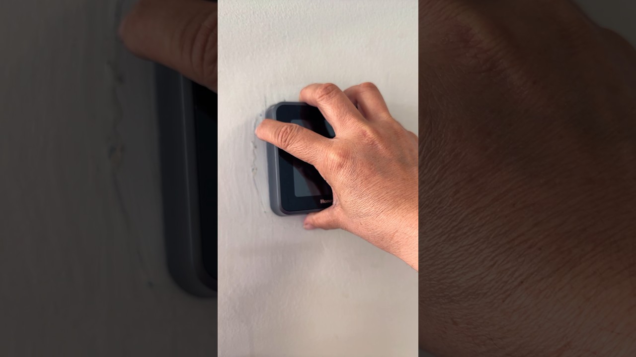 How to reset T5 Honeywell residual thermostats - pull out and wait 2 minutes