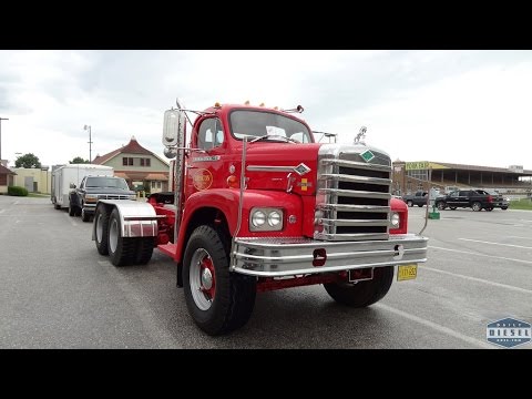 Diamond-T Classic Semi Truck