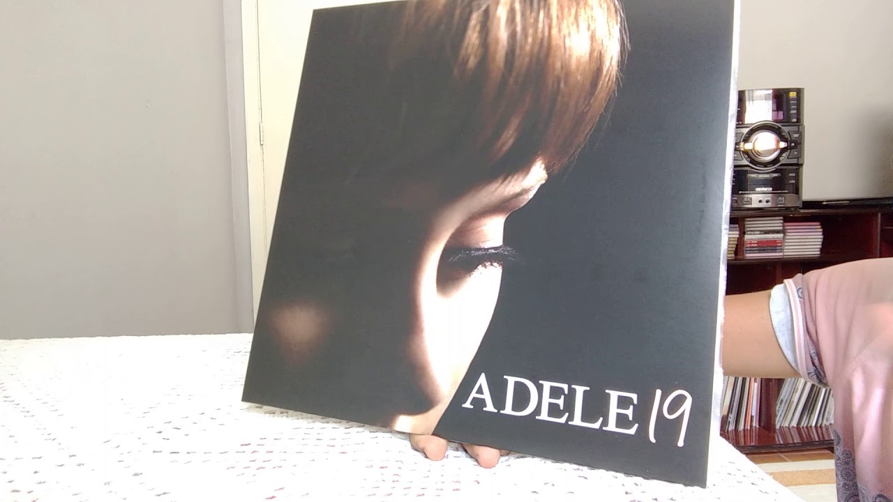 Adele 19 - vinyl unboxing