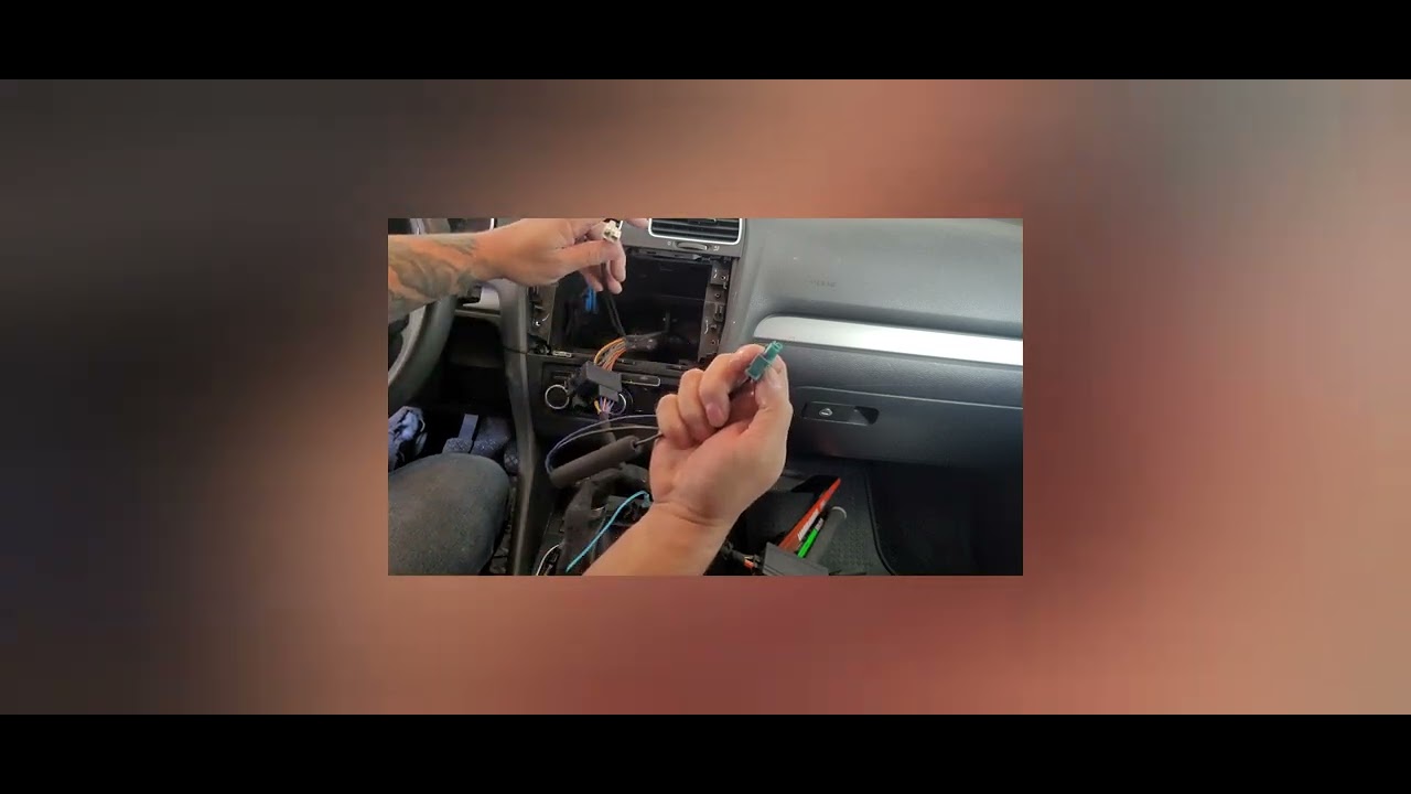 Tri County Kustomz- Volkswagen golf media player install 😁