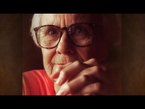 Harper Lee, Author of 'To Kill a Mockingbird,' Dead at 89