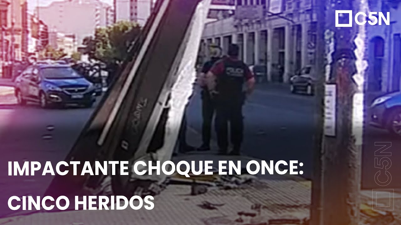 IMPACTANTE CHOQUE en ONCE: CINCO HERIDOS