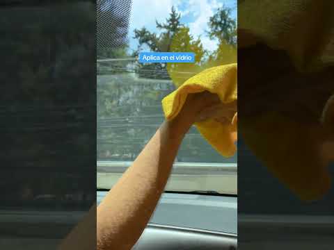 Hack para limpiar tus vidrios 😏 ¡Vamos a ponerlo a prueba! ✨🚗 #LifeHacks #Kavak #KavakMx #TipsKavak