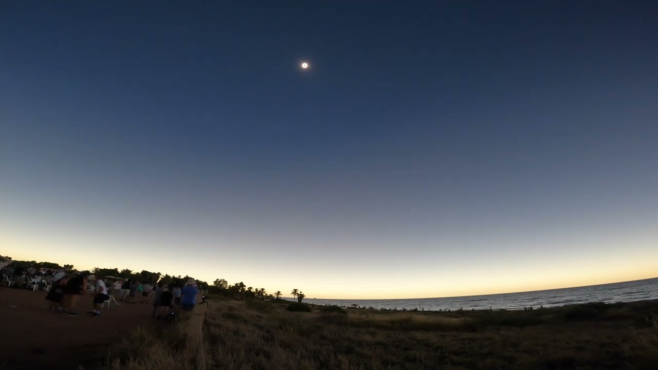 Ningaloo eclipse 2023 in real time