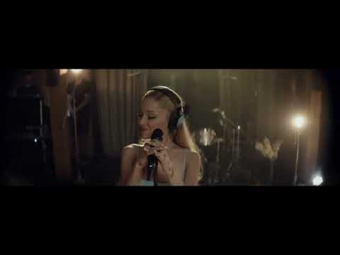 Ariana Grande live London Full show