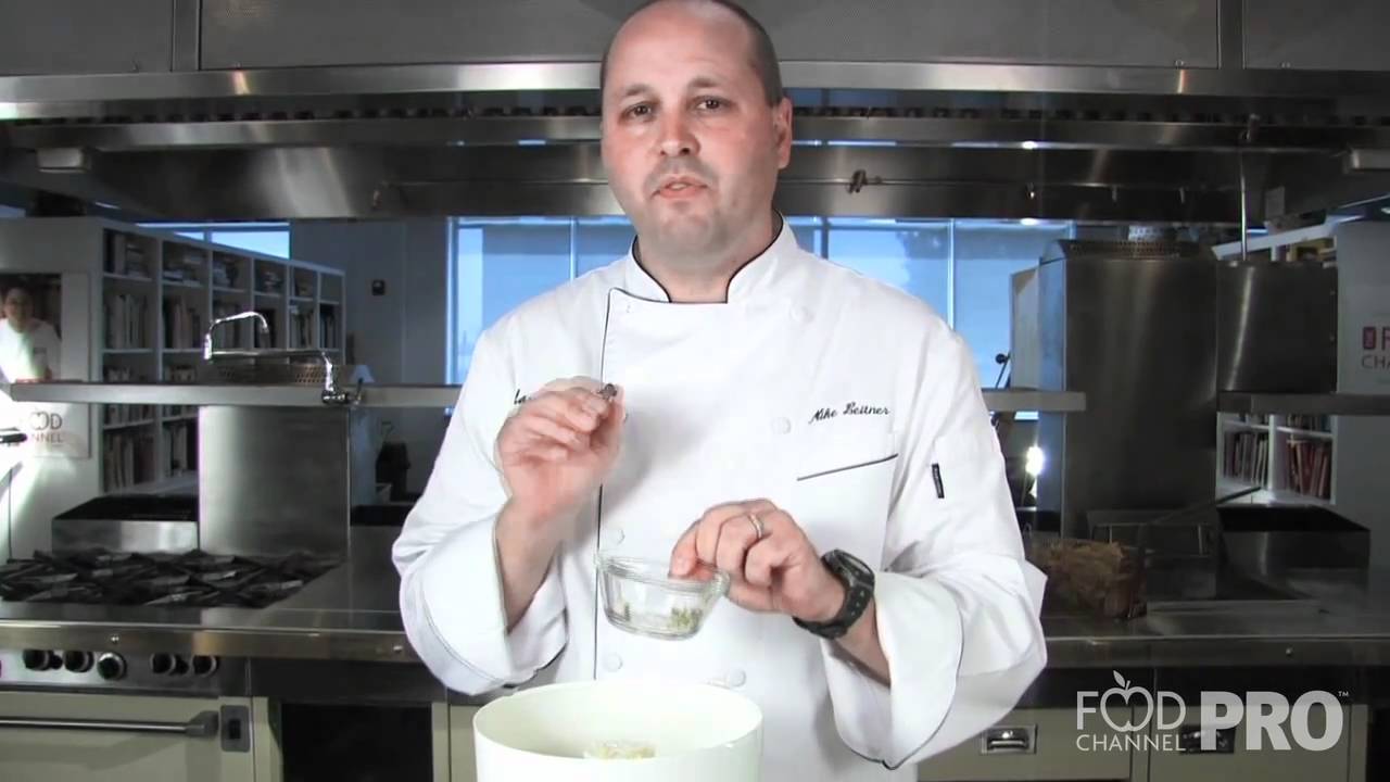Secrets of the R&D Chef: Garlic & Bleu Cheese Dip