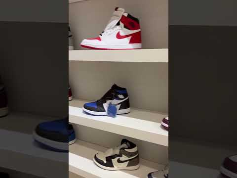 Courtside Kicks Shoes display 6/7