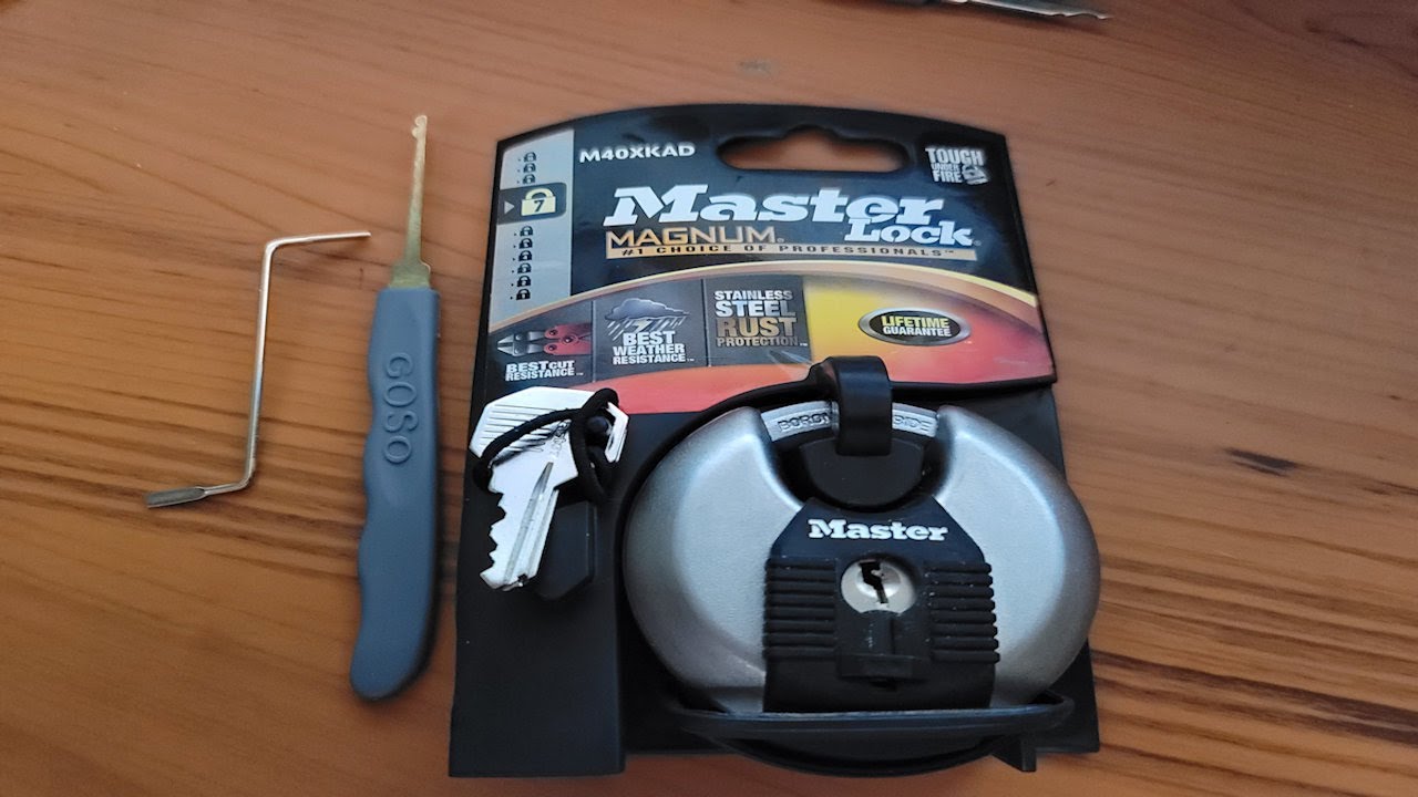 Video 28 - Newbie vs. Masterlock Magnum M40XKAD Discus type Padlock with $24 Banggood lockpick set.
