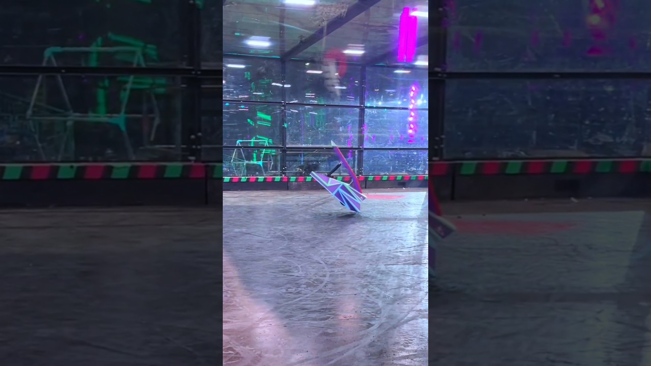 The Barracuda is back in action #battleofrobots #battle #robots #robotics #shorts