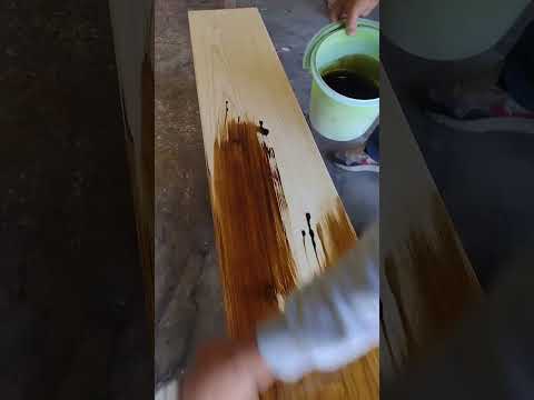 protege la madera con aceite quemado y diesel (terminado rústico)