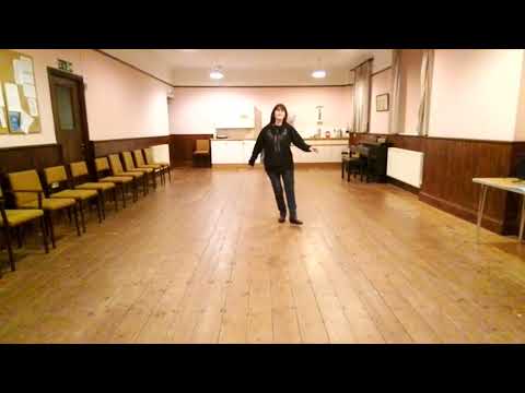 BIGGER HOUSES by Helen Parkyn Line Dance Script | ELD