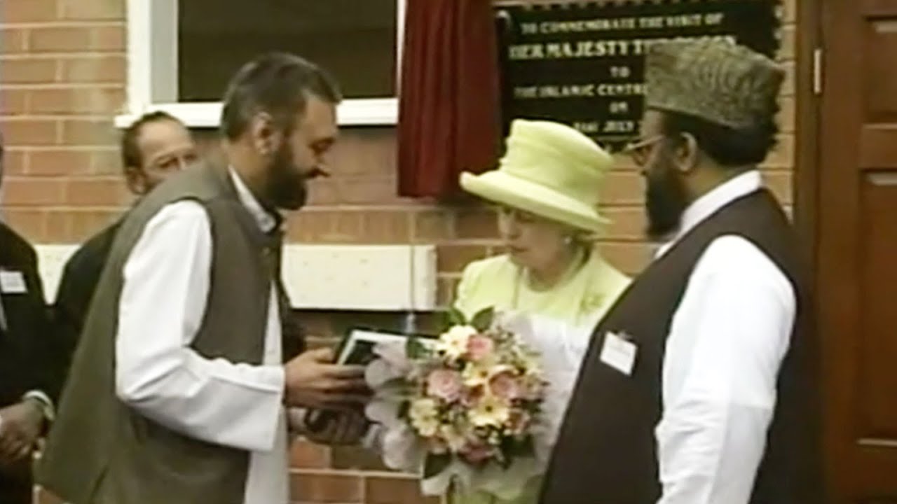 Queen Elizabeth II's visit to Scunthorpe mosque fondly recalled by locals